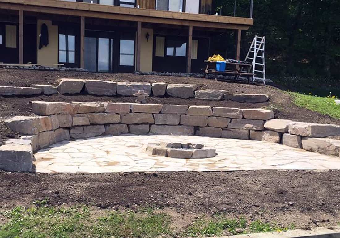 Retaining Walls | Haliburton Rock Quarry